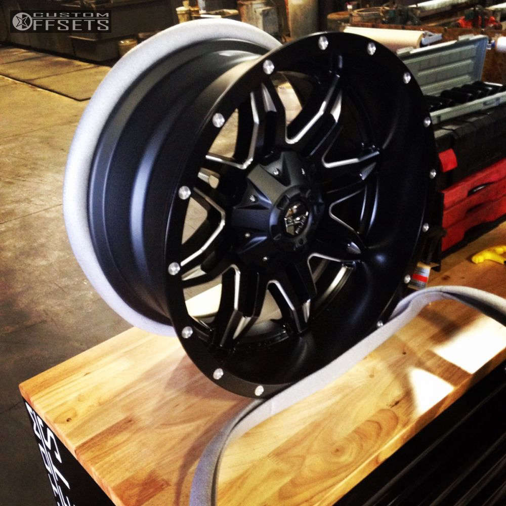 2008 Dodge Ram 1500 with 20x10 -24 Fuel Lethal and 33/12.5R20 Fuel Mud ...
