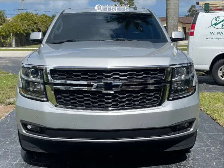 2015 Chevrolet Tahoe with 24x10 24 Strada Coda and 305/35R24 Nitto ...