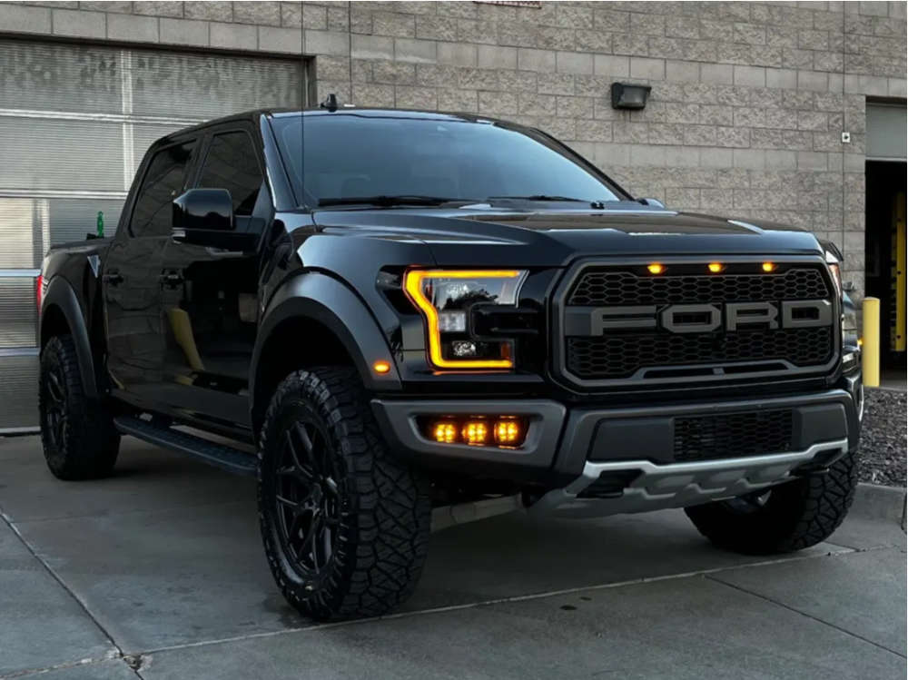 2019 Ford F-150 with 20x9 12 VenomRex Vr601 and 35/12.5R20 Nitto Ridge ...