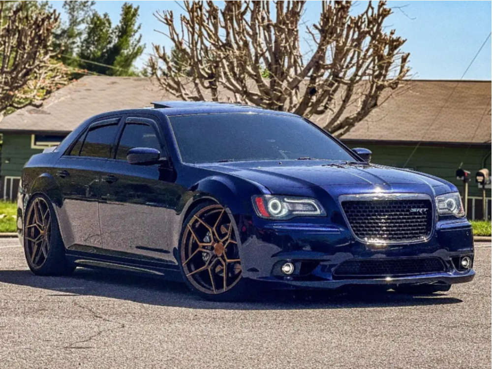2014 Chrysler 300 with 22x9 15 Rohana Rfx11 and 245/30R22 Lexani Lx ...