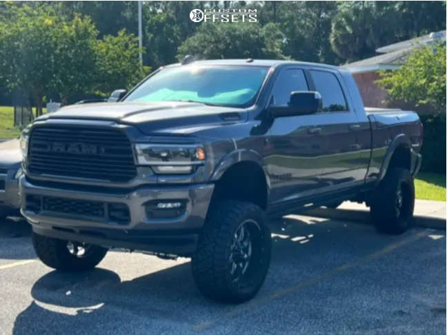 2020 Ram 2500 with 22x10 -14 Moto Metal Mo970 and 325/50R22 Nitto Recon ...