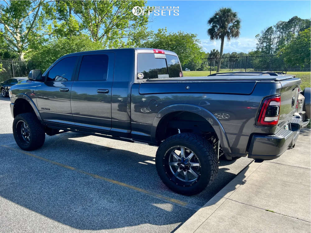 2020 Ram 2500 with 22x10 -14 Moto Metal Mo970 and 325/50R22 Nitto Recon ...