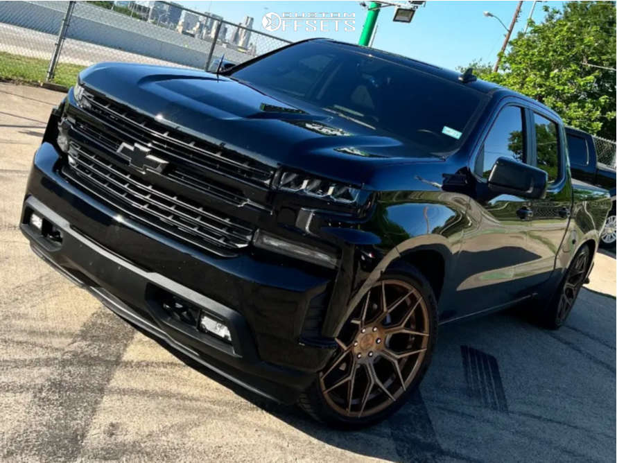 2020 Chevrolet Silverado 1500 with 24x10 25 Ferrada FT3 and 305/35R24 ...