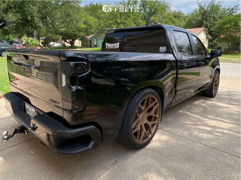 2020 Chevrolet Silverado 1500 with 24x10 25 Ferrada FT3 and 305/35R24 ...