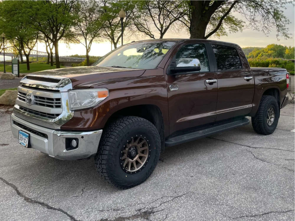 2015 Toyota Tundra with 17x8.5 25 Icon Alloys Compression and 285/75R17 ...