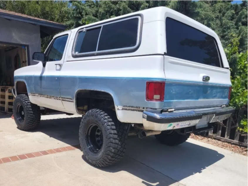 1990 GMC Jimmy with 15x10 -44 Pro Comp 51 and 33/12.5R15 BFGoodrich Mud ...