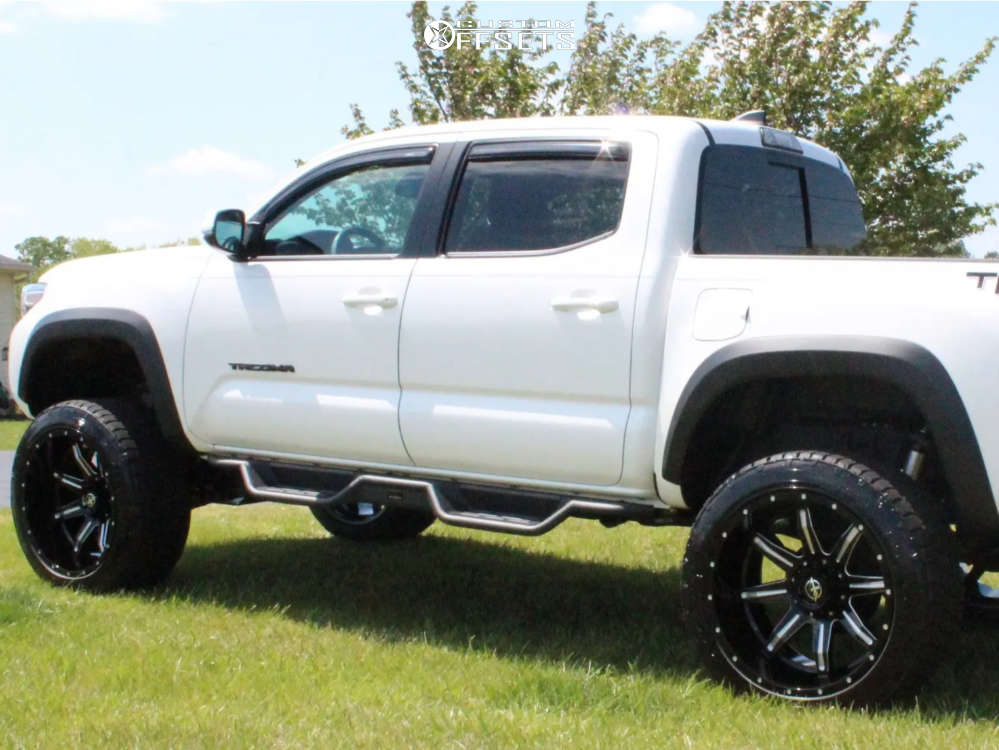 2019 Toyota Tacoma with 22x12 -44 XF Offroad Xf-215 and 33/12.5R22 ...