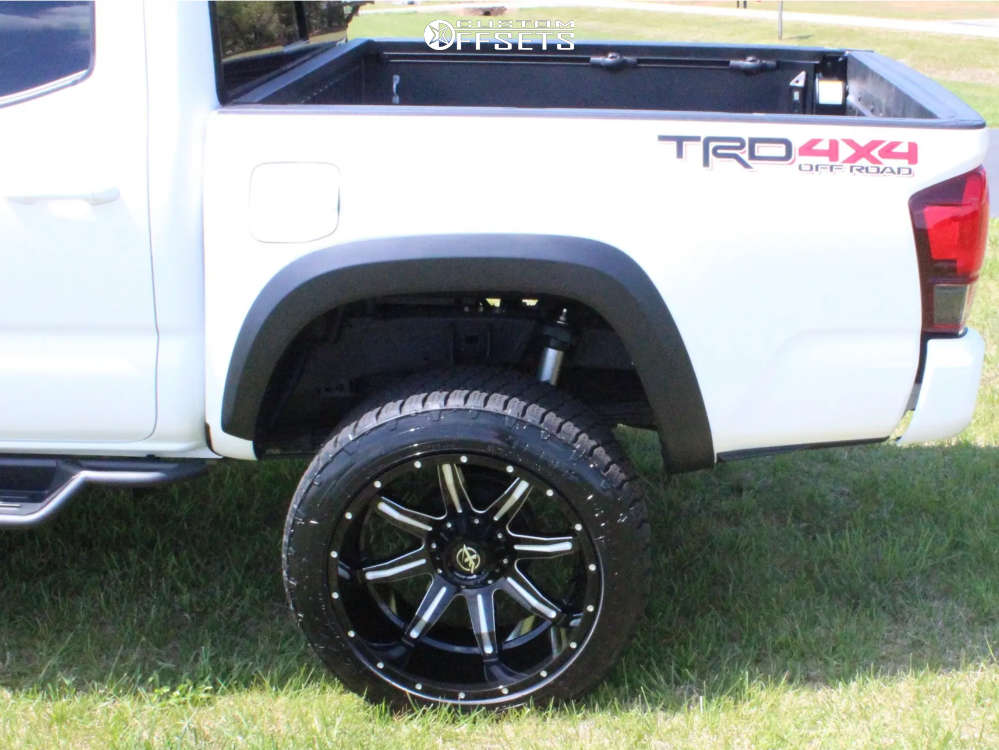 2019 Toyota Tacoma with 22x12 -44 XF Offroad Xf-215 and 33/12.5R22 ...