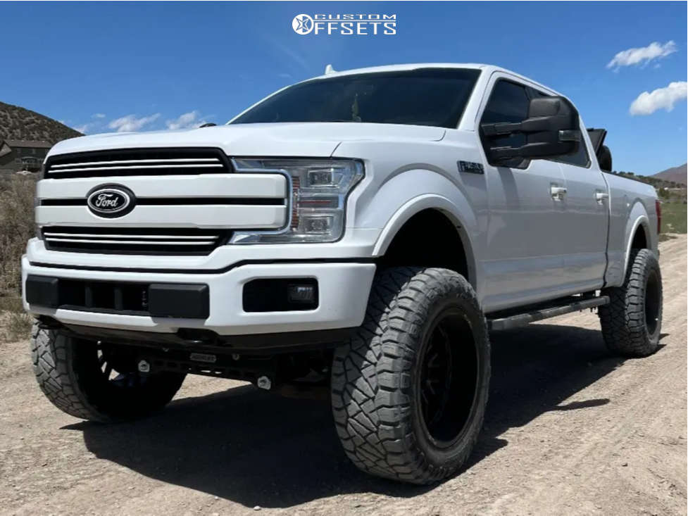 2018 Ford F-150 with 22x12 -44 Fuel Clash and 37/13.5R22 Nitto Ridge ...