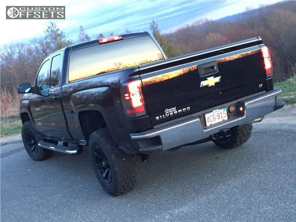 2015 Chevrolet Silverado 1500 with 17x9 -12 Dick Cepek Matrix and 285 ...
