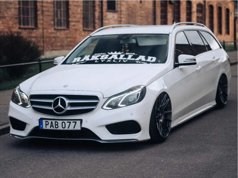 2014 Mercedes-Benz E250 with 20x10.5 40 Rotiform Ozr and 235/35R20 ...