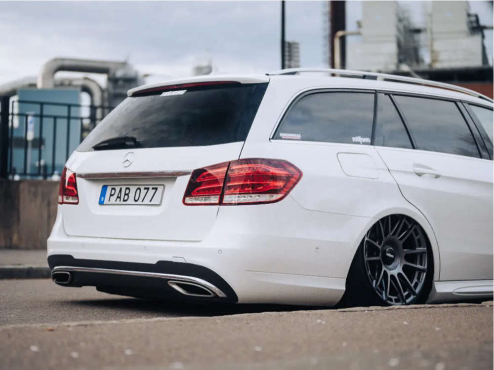 2014 Mercedes-Benz E250 with 20x10.5 40 Rotiform Ozr and 235/35R20 ...