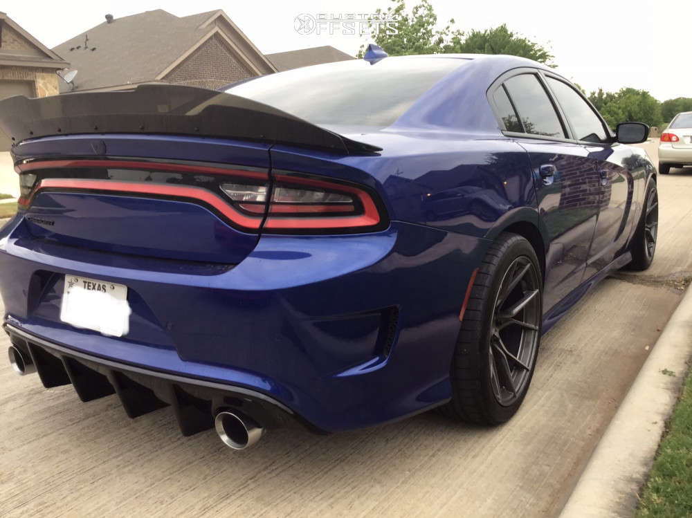 2018 Dodge Charger with 20x9 20 Stance Sf-07 and 275/40R20 Continental ...