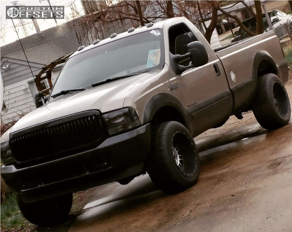 2002 Ford F-250 Super Duty with 20x12 -44 XD Riot and 305/50R20 Kumho ...