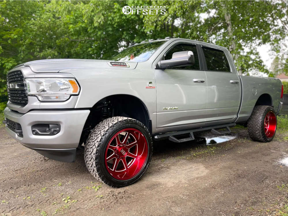 2022 Ram 2500 with 22x12 -44 XD Xd844 and 33/12.5R22 Venom Power Terra ...