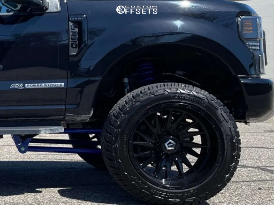 2020 Ford F-350 Super Duty with 22x12 -44 TIS 547B and 35/12.5R22 ...