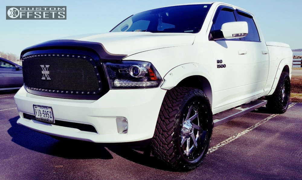 2014 Ram 1500 with 22x10 -13 Fuel Renegade and 35/12.5R22 Fuel Mud ...