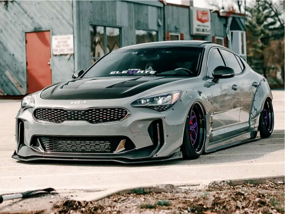 2019 Kia Stinger with 19x10.5 0 Esr Forged Classic LP2-R and 245/35R19 ...