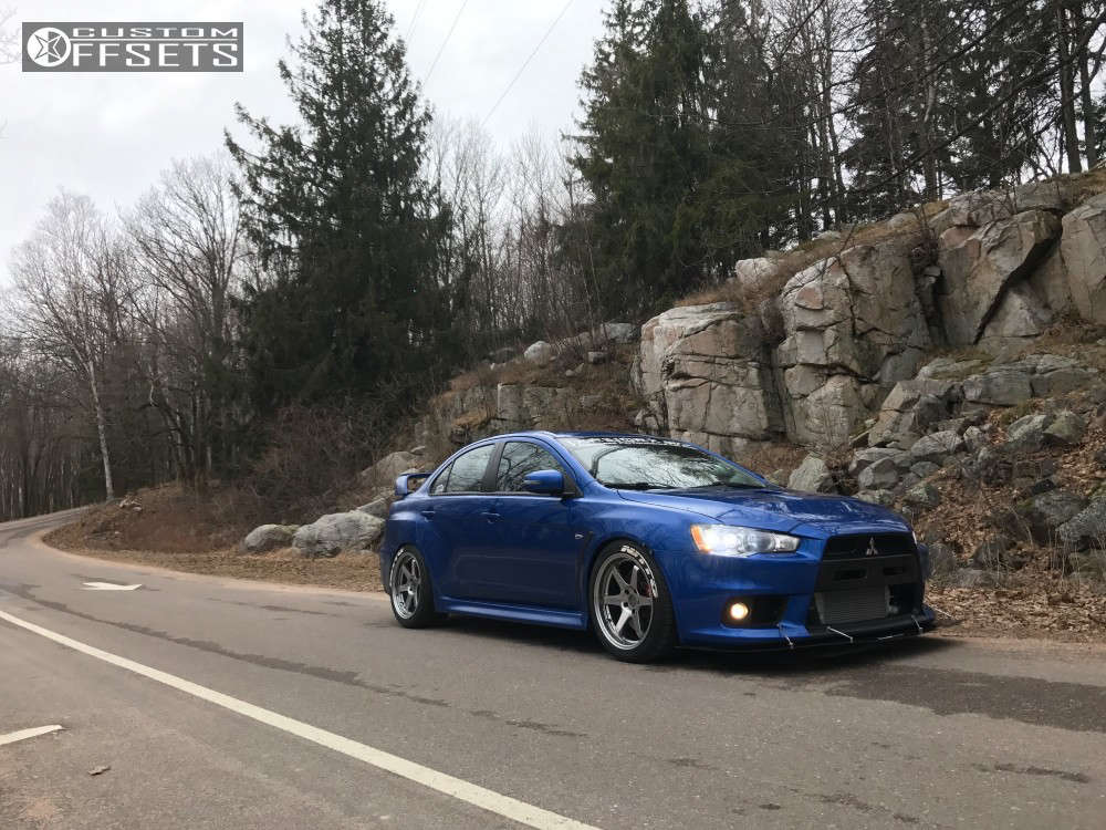 2015 Mitsubishi Lancer with 18x9.5 12 Varrstoen Es2 and 255/40R18 Nitto ...