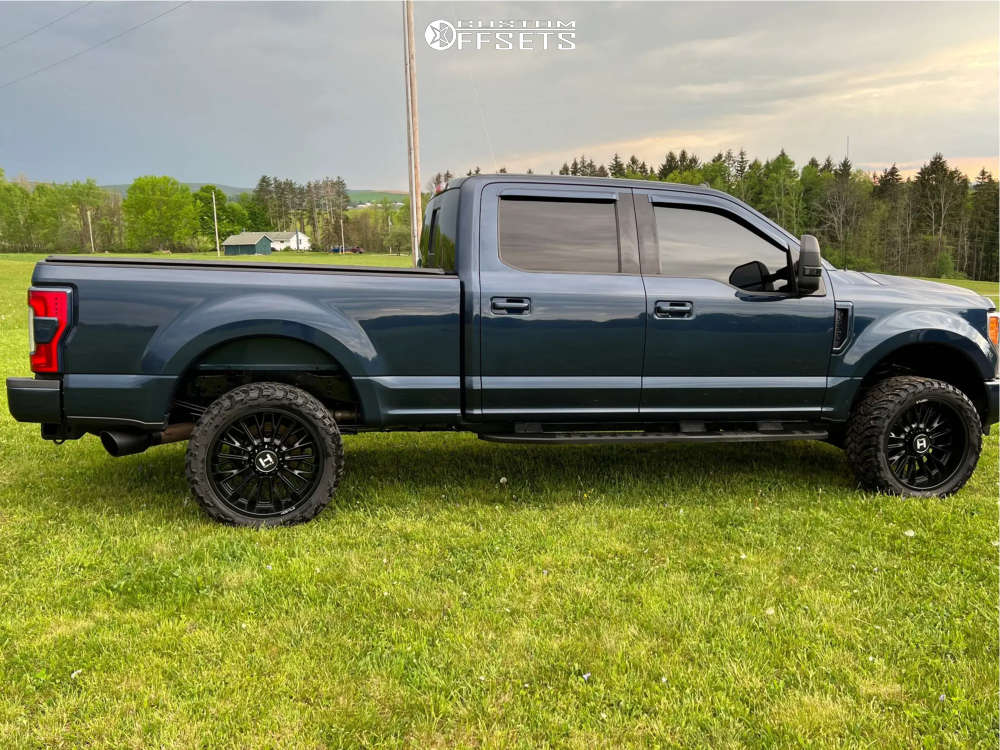 2019 Ford F-250 Super Duty with 22x10 -25 Hostile Fury and 33/12.5R22 ...