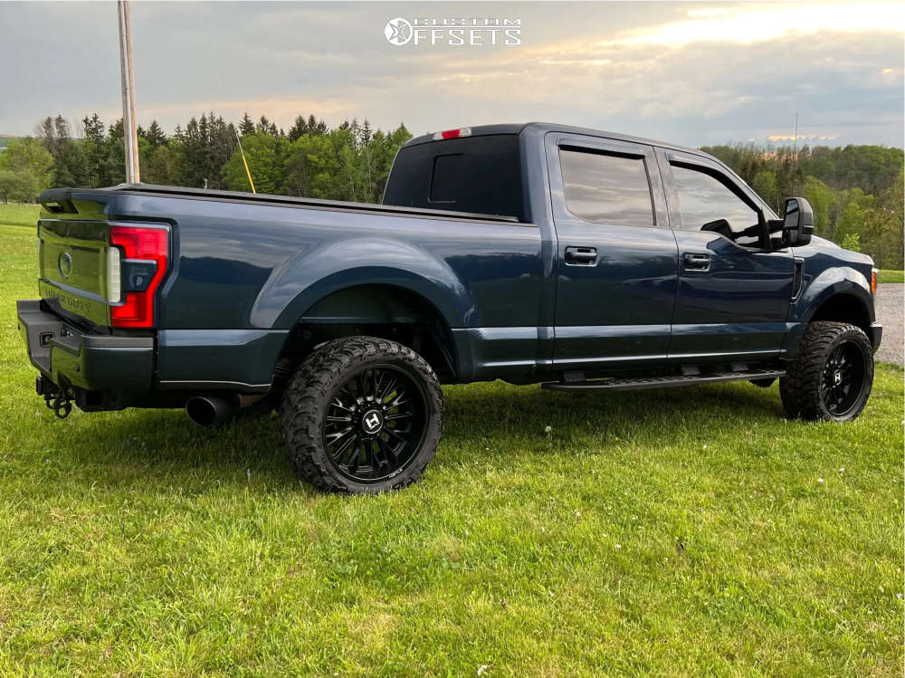 2019 Ford F-250 Super Duty with 22x10 -25 Hostile Fury and 33/12.5R22 ...