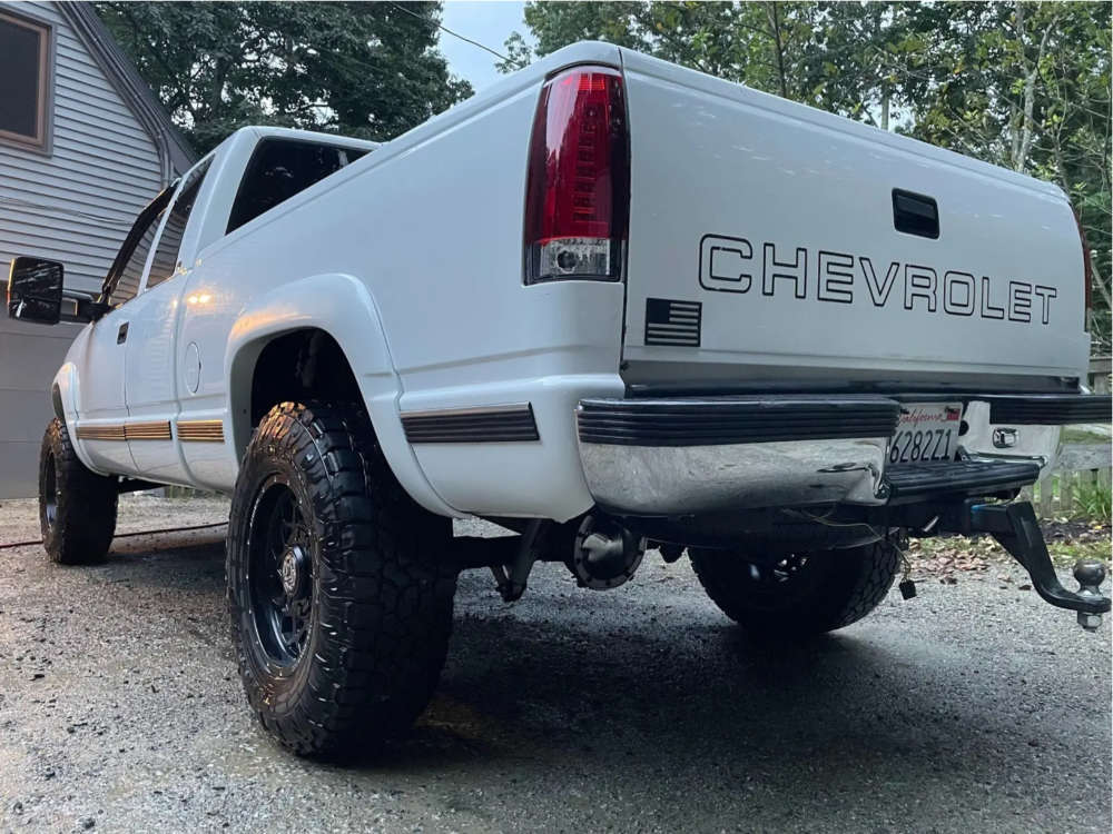 1998 Chevrolet C1500 with 17x9 0 Anthem Off-Road Avenger and 285/70R17 ...