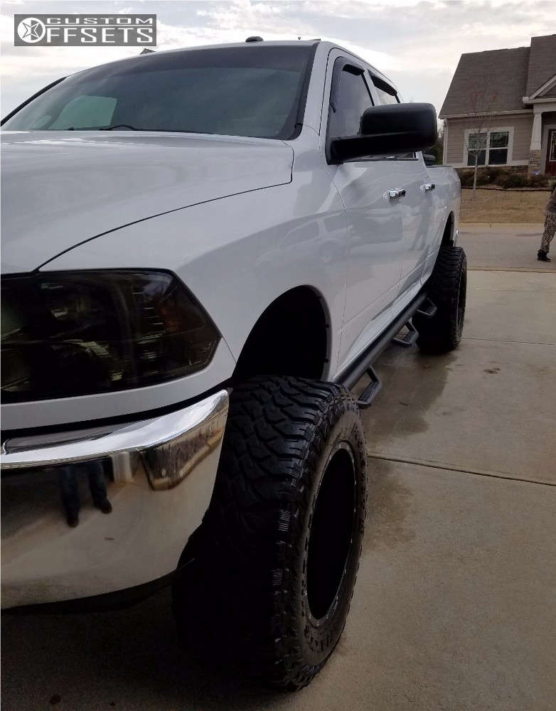 2015 Ram 2500 with 20x12 -44 Havok H109 and 37/13.5R20 Maxxis BuckShot ...