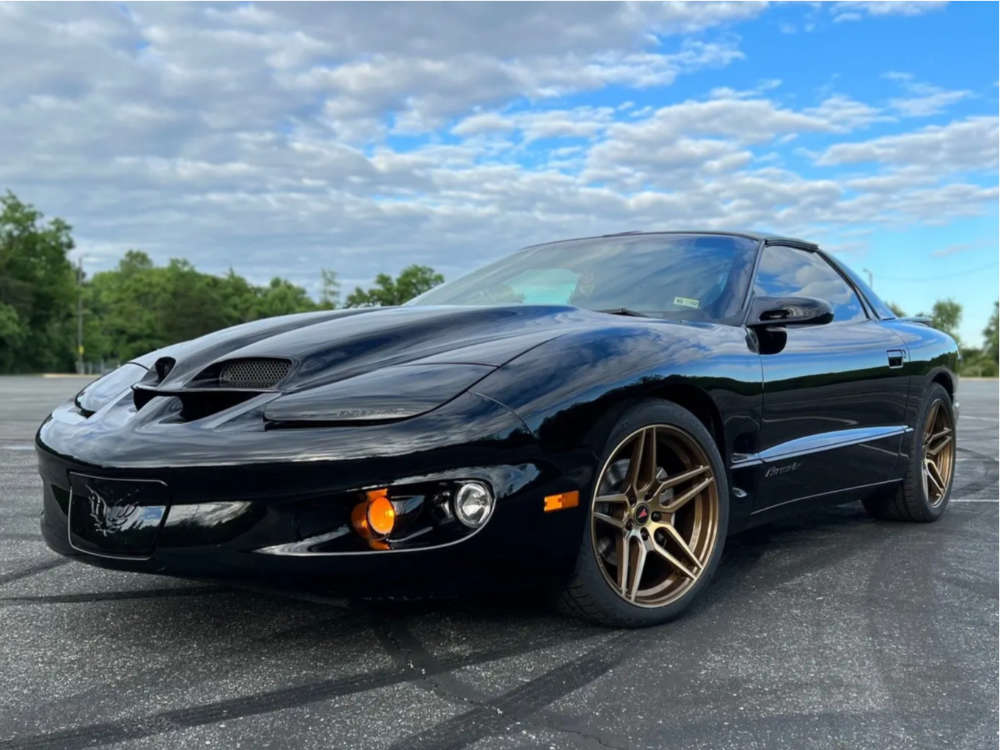1998 Pontiac Firebird with 18x9.5 35 ESR Rf15 and 275/35R18 Continental ...