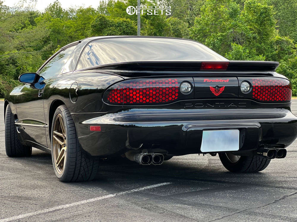 1998 Pontiac Firebird with 18x9.5 35 ESR Rf15 and 275/35R18 Continental ...