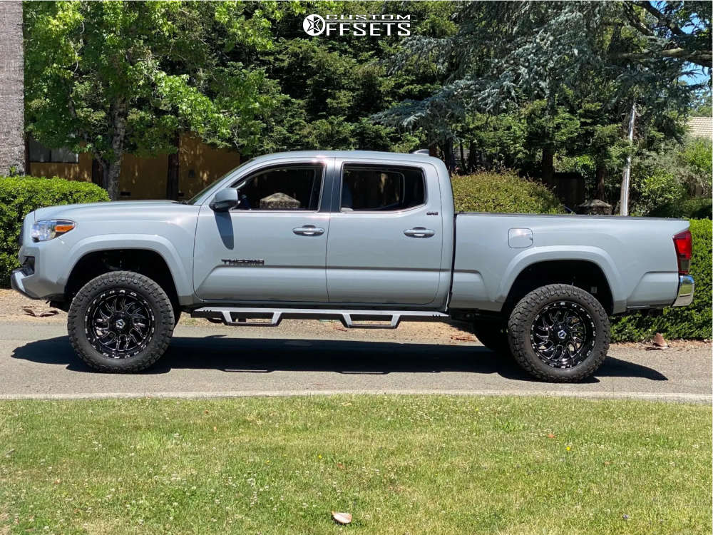 2021 Toyota Tacoma with 20x10 -25 TIS 544BM and 33/12.5R20 Venom Power ...
