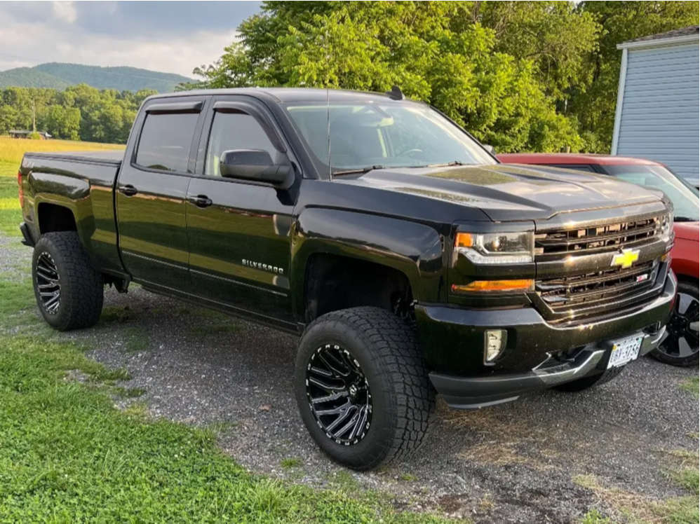 2018 Chevrolet Silverado 1500 with 20x12 -44 TIS 554BM and 35/12.5R20 ...