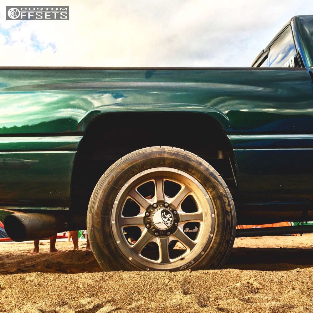 2001 Dodge Ram 2500 with 20x10 -19 Hostile Exile and 305/50R20 Nitto ...