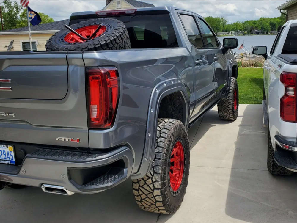 2021 GMC Sierra 1500 with 20x10 -18 Fuel Covert and 35/12.5R20 Nitto ...
