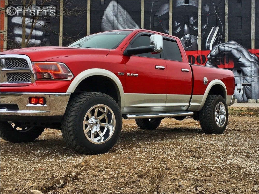 2009 Dodge Ram 1500 with 20x12 -44 Fuel Maverick D536 and 35/12.5R20 ...