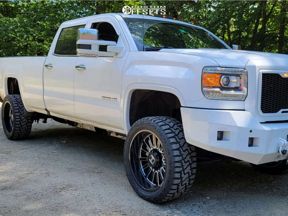 2016 GMC Sierra 2500 HD with 22x10 -25 Hostile H127 and 33/12.5R22 ...