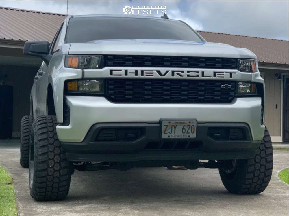 2022 Chevrolet Silverado 1500 with 20x12 -57 Vision Spyder and 33/12.5R20 RBP Repulsor Mt and ...