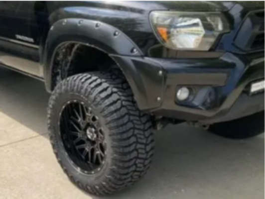 2013 Toyota Tacoma with 20x10 -25 Vision Brawl and 35/12.5R20 Radar ...