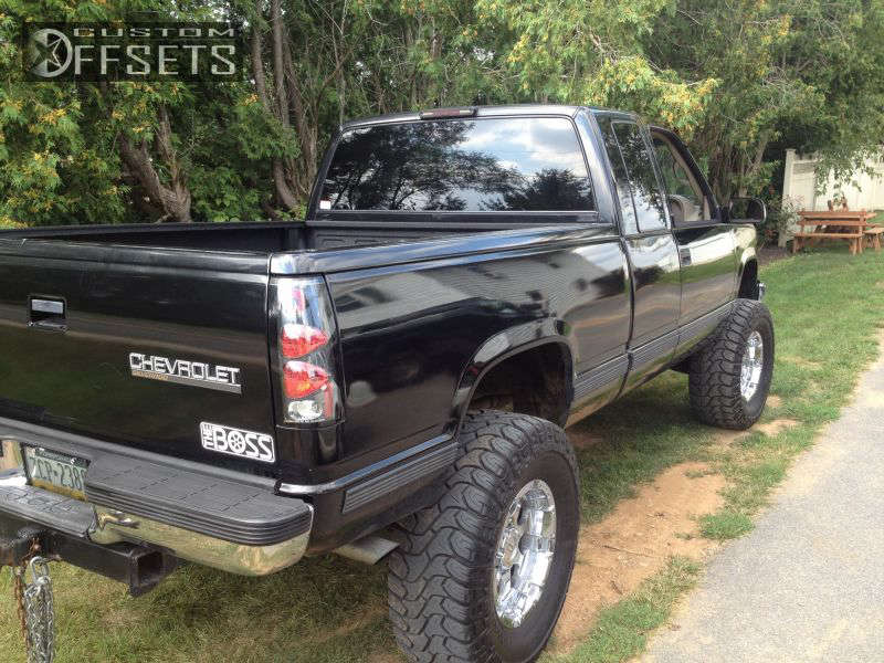 1997 Chevrolet Silverado 1500 with 18x9 -12 Moto Metal MO955 and 37/13 ...