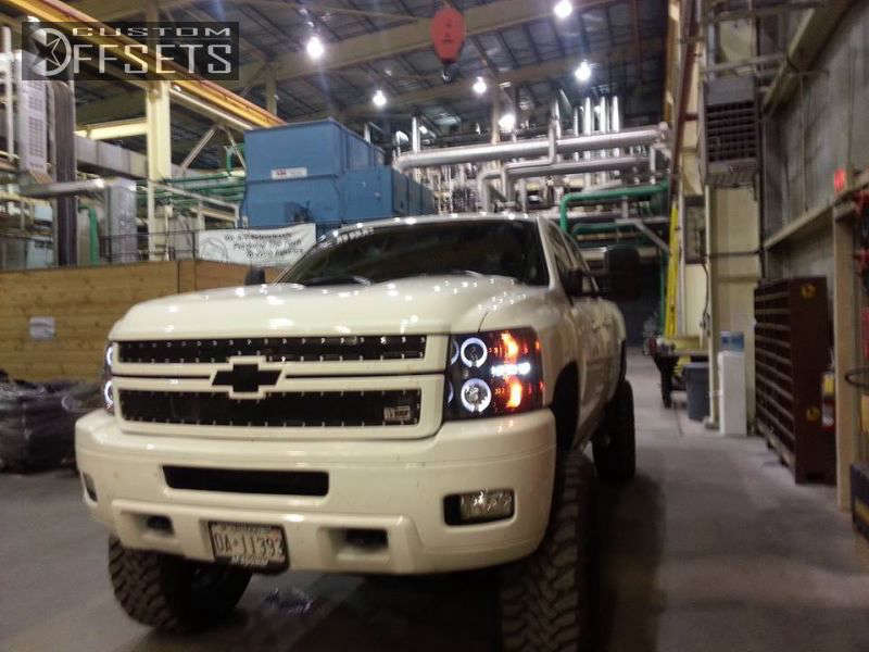 2013 Chevrolet Silverado 2500 HD with 22x9.5 0 RBP 96R and 37/13.5R22 ...