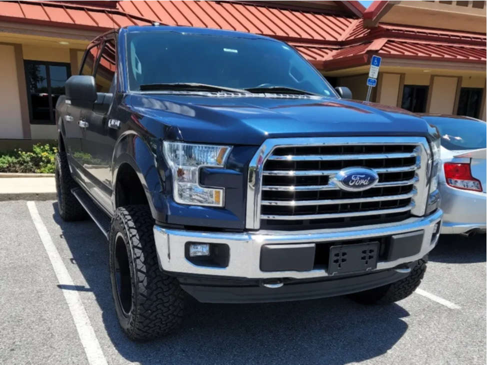 2017 Ford F-150 with 20x10 -25 Ultra Menace and 35/12.5R20 Venom Power ...