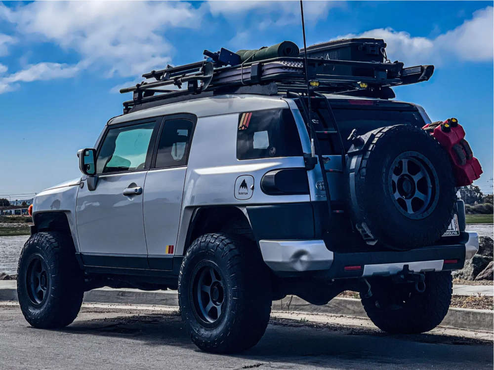 2008 Toyota FJ Cruiser with 17x9 0 Falcon Off-Road T1 and 285/75R17 ...