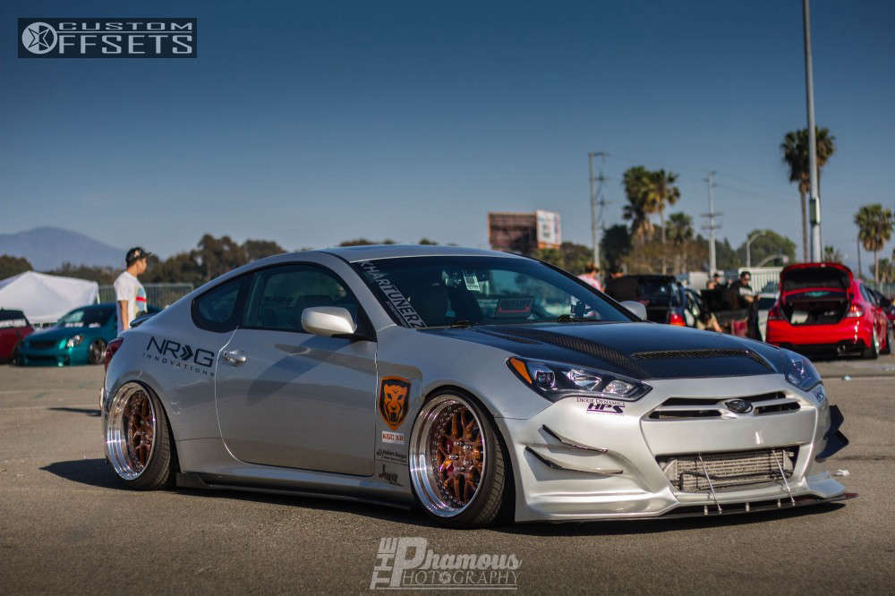 2013 Hyundai Genesis Coupe with 19x10 3 GMR DS-R and 235/35R19 Federal ...