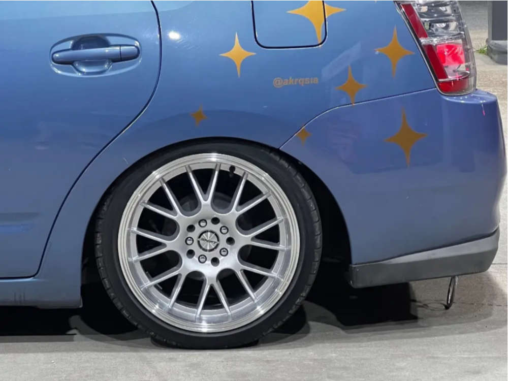 2008 Toyota Prius with 17x7.5 30 Shift Crank and 205/40R17 Vercelli ...