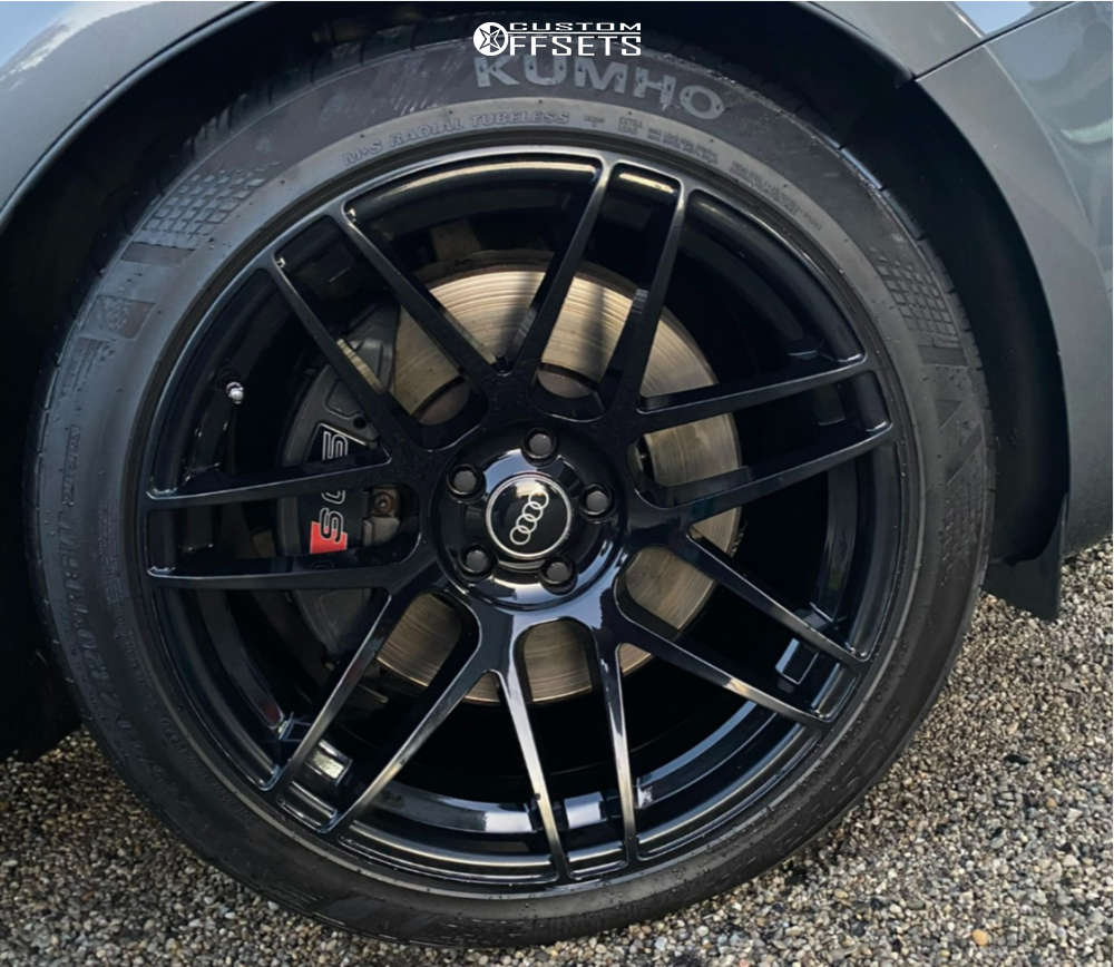 2014 Audi SQ5 with 20x10.5 30 Curva C300 and 275/40R20 Kumho Ecsta 4X II and Stock | Custom Offsets