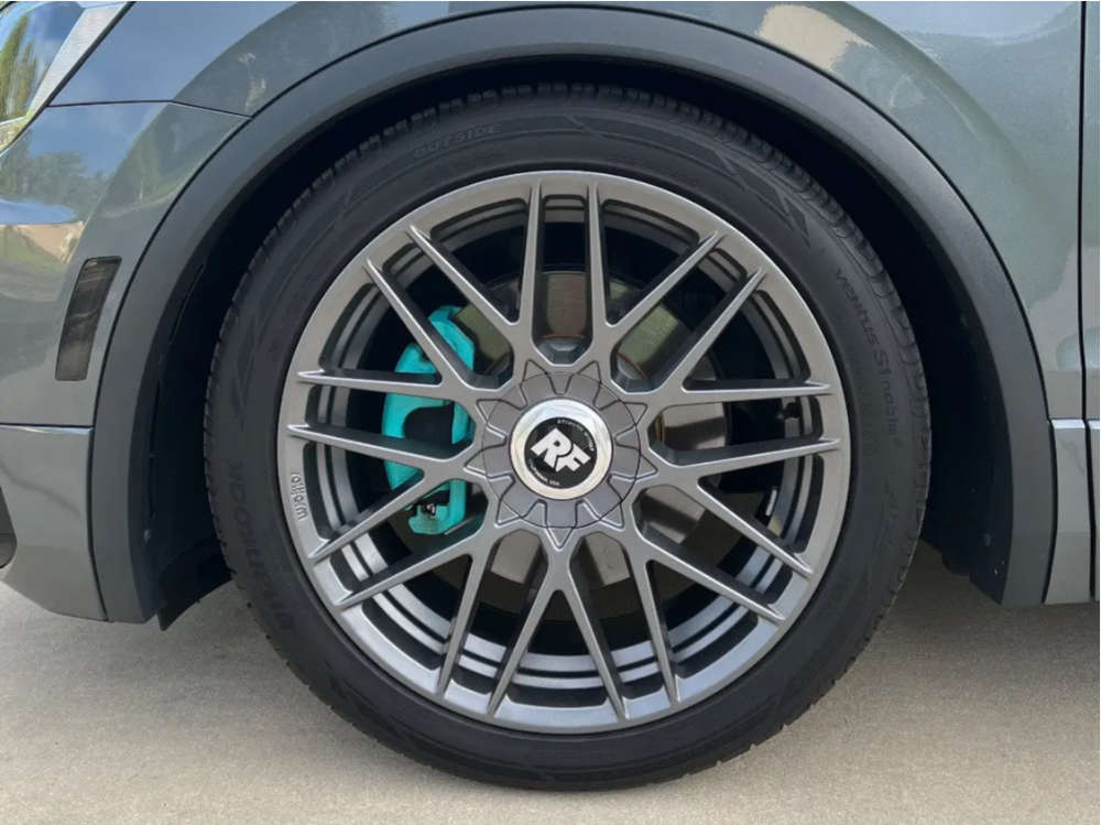 2021 Volkswagen Tiguan with 20x8.5 35 Rotiform Rse and 255/40R20 ...