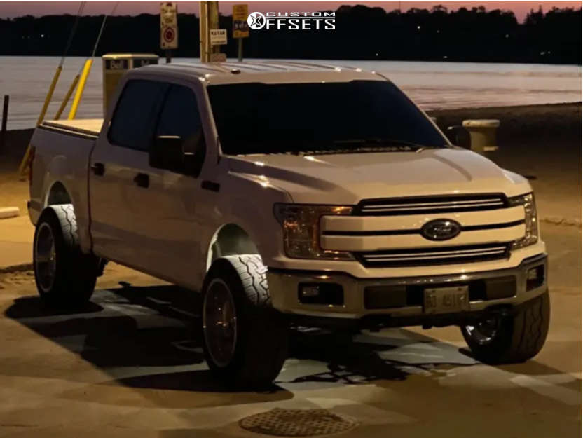 2018 Ford F-150 with 20x12 -44 Fuel Triton D609 and 275/60R20 Nitto ...