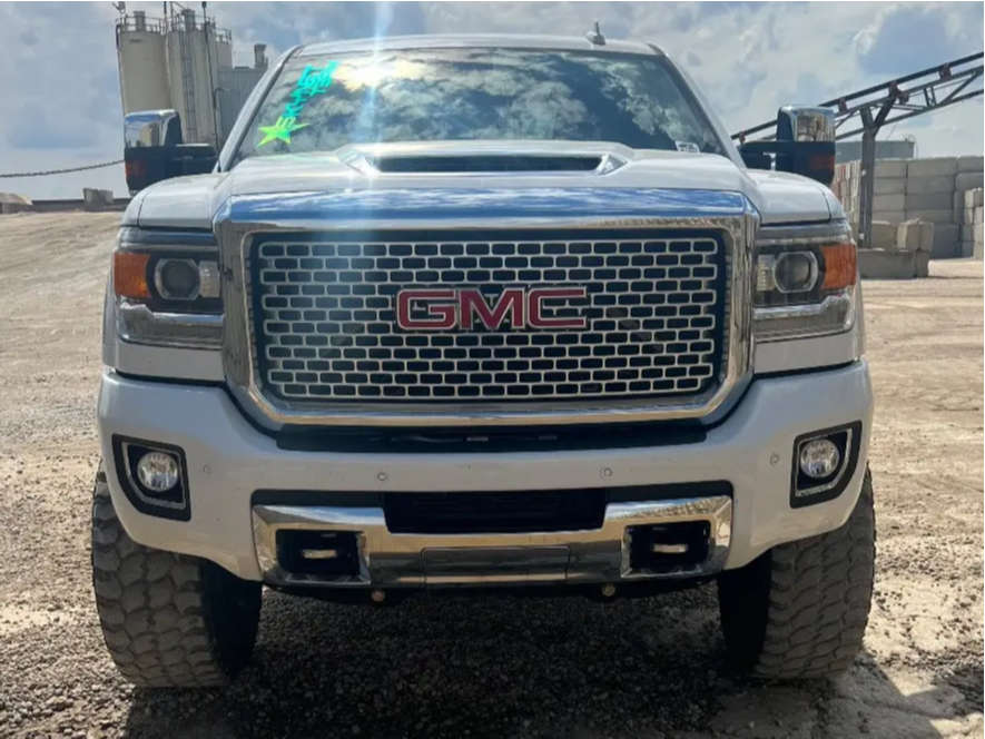 2017 GMC Sierra 2500 HD with 20x10 -24 Fuel Lethal and 35/12.5R20 ...