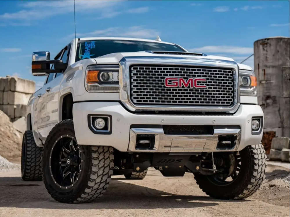 2017 GMC Sierra 2500 HD with 20x10 -24 Fuel Lethal and 35/12.5R20 ...