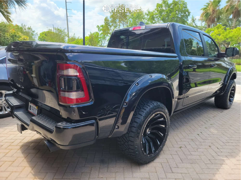 2020 Ram 1500 with 22x12 -44 XF Offroad Xf-224 and 305/45R22 Nitto ...