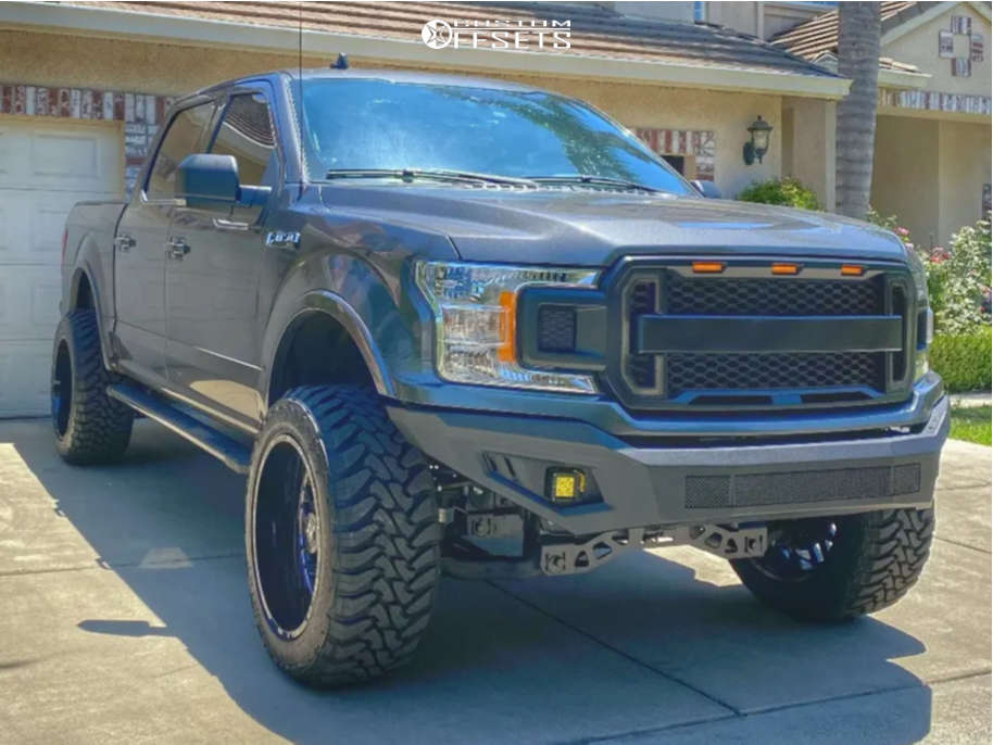 2020 Ford F-150 with 22x12 -44 TIS 544BM and 35/12.5R22 Toyo Tires Open ...